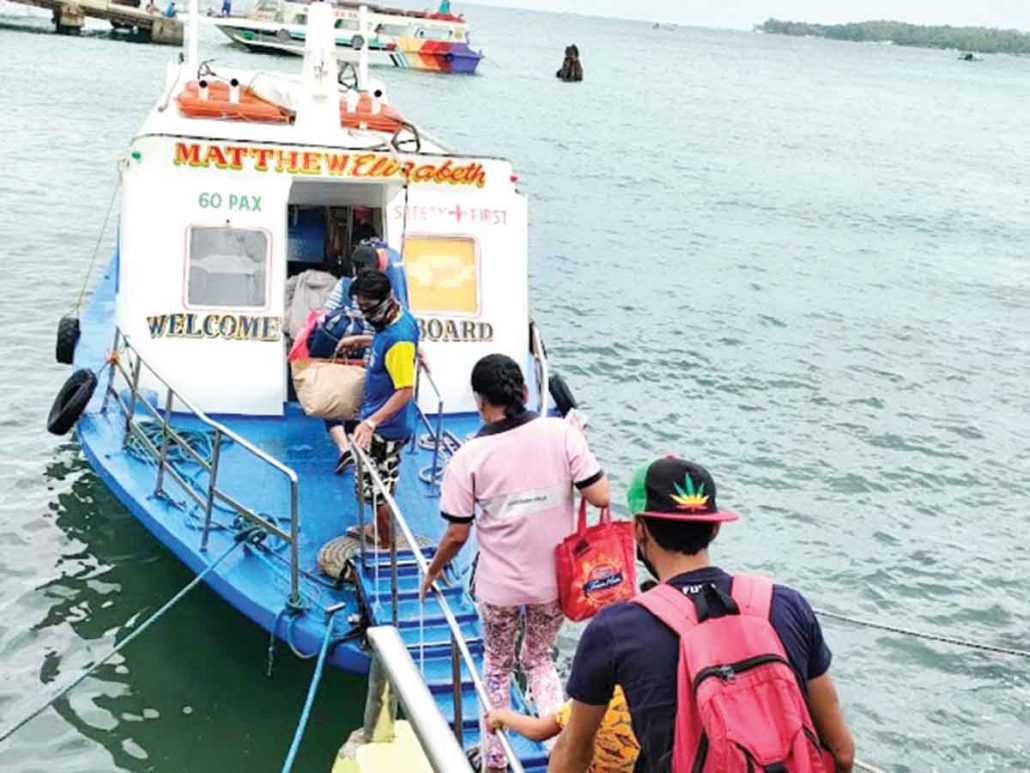 Coast Guard intensifies security amid the influx of Boracay tourists