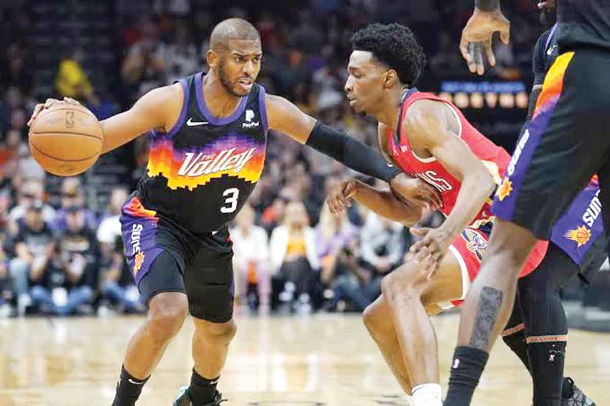 CP3 shines in 4th qtr, Phoenix takes 1-0 edge