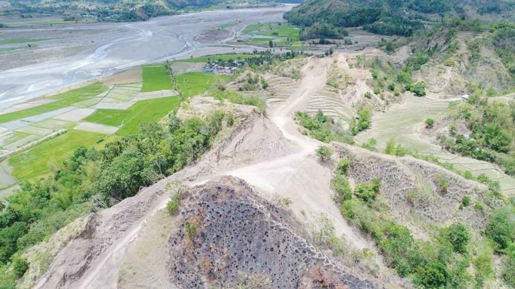 Villar pushes for completion of Panay East-West Road project