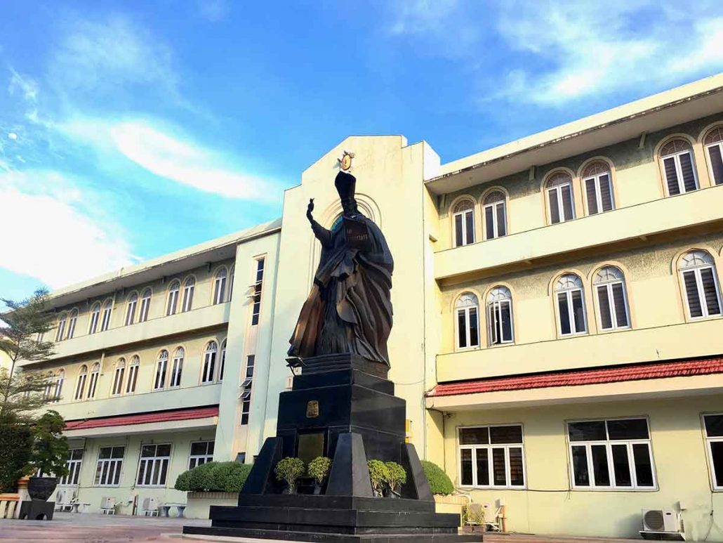 University of San Agustin grads top medical technologists board exam