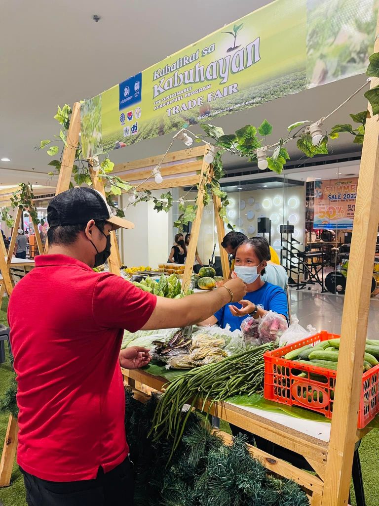 SM Foundation KSK Trade Fair provides opportunities to farmers