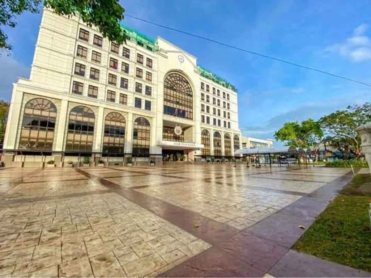 ILOILO CITY GOV’T TIGHTENS BELT; City hall seeks to tame operational ...