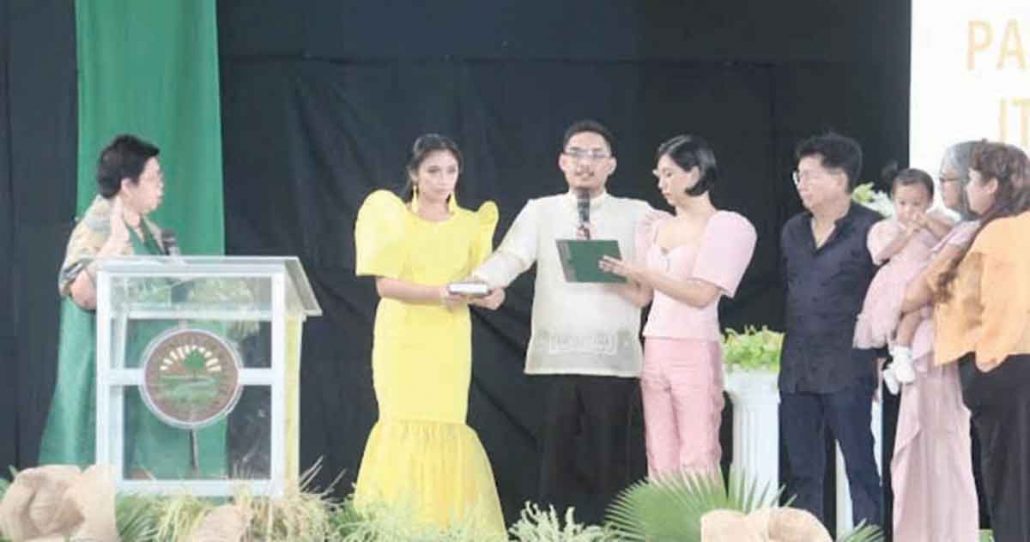 Unopposed in May polls, Balete officials start fresh terms today