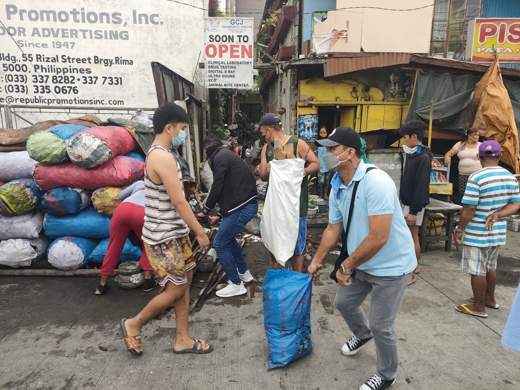 Clearing of city road obstructions resumes