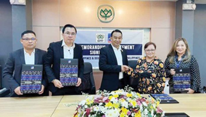 DBP partners with top conglomerate for support to poultry contract growers