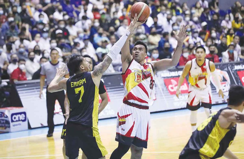 San Miguel Beermen ties PBA finals at 1-1