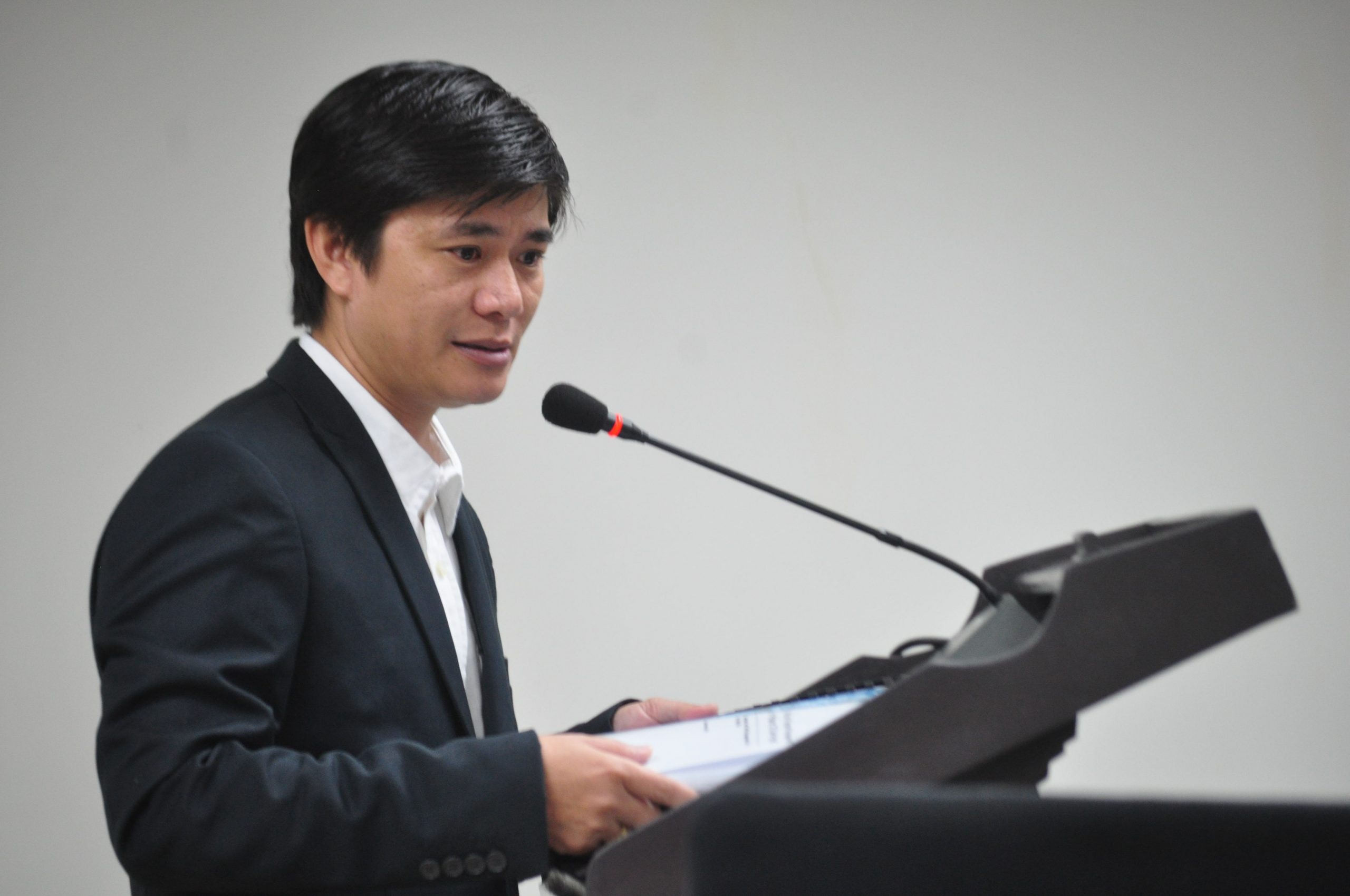 Nava eyes case vs Baronda for attending SP session while abroad