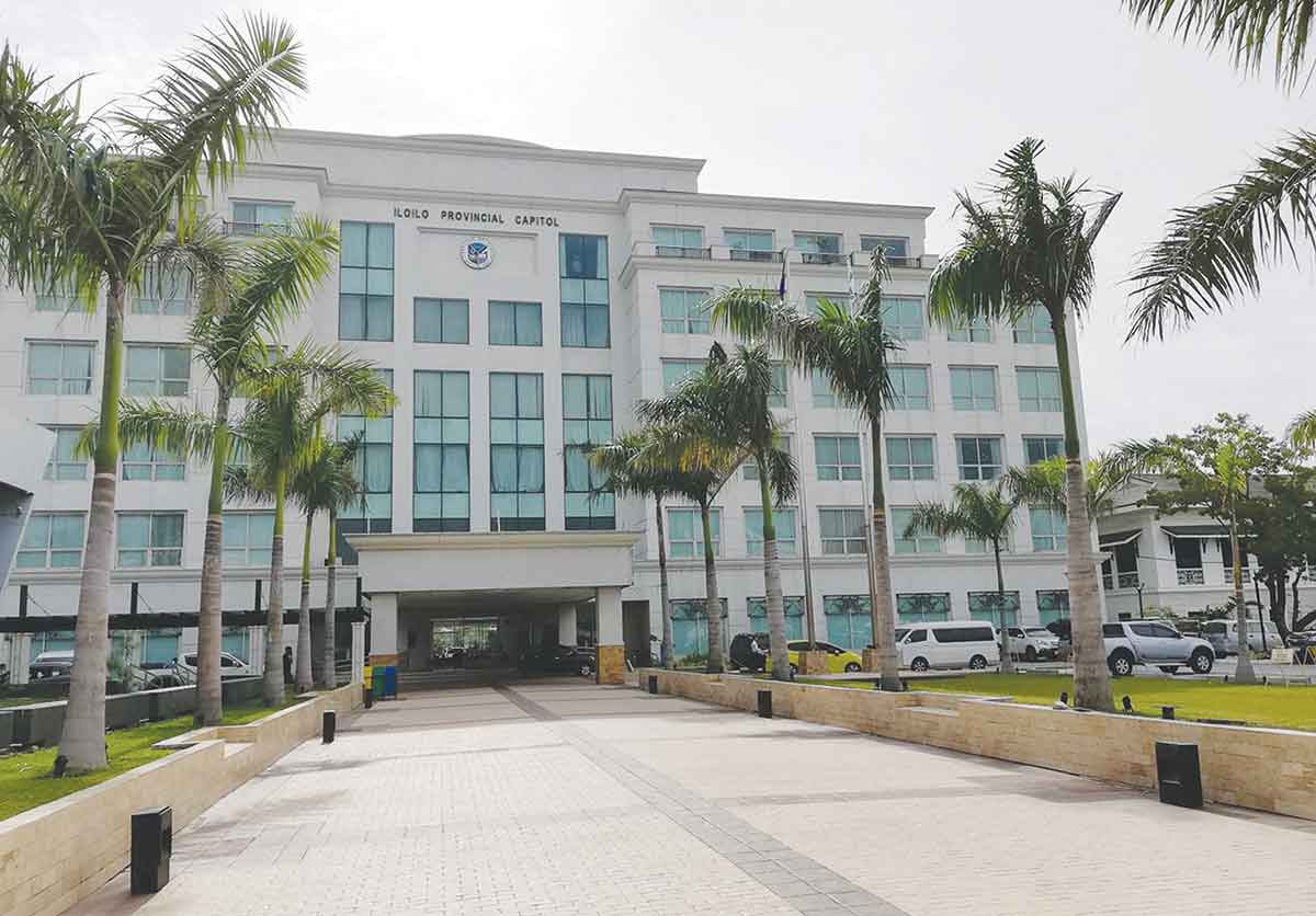 Iloilo capitol extends P25.9-M assistance to Badiangan