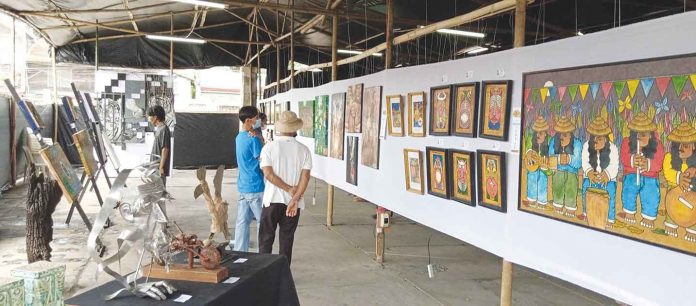 Oton artists hold exhibit for fire-gutted market
