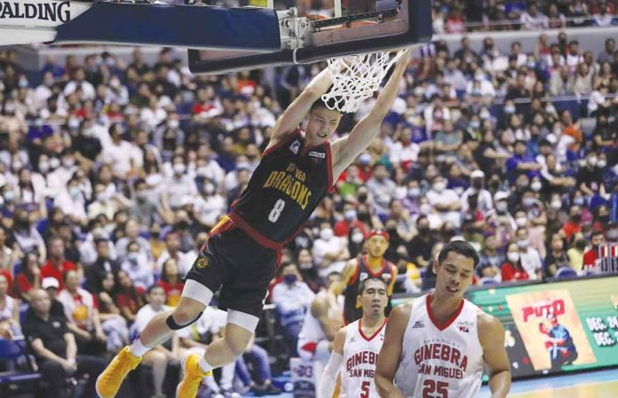 Bay Area bounces back, ties PBA finals at 1-1