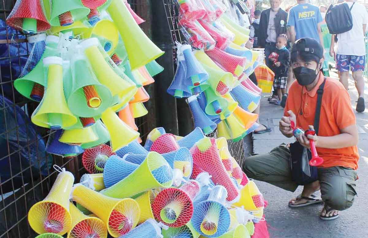 WELCOME NEW YEAR SAFELY: No community fireworks in Iloilo City; use of ...