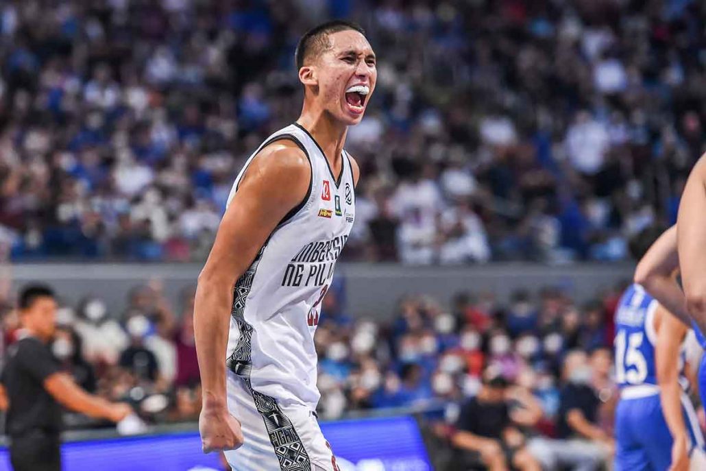 UP Maroons moves closer to back-to-back UAAP title