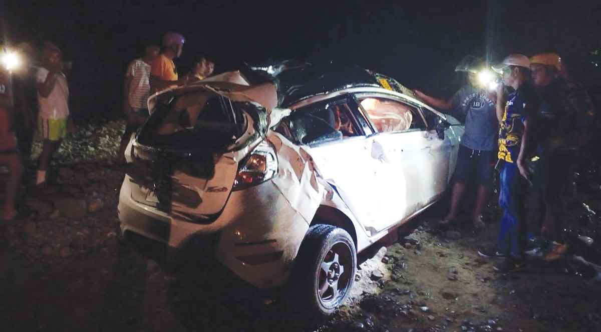 Car falls off broken Paliwan bridge