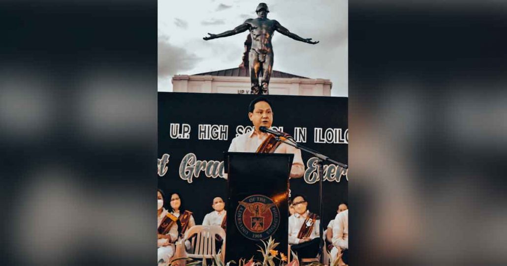 Defensor to receive 2nd UP Gawad Oblation award