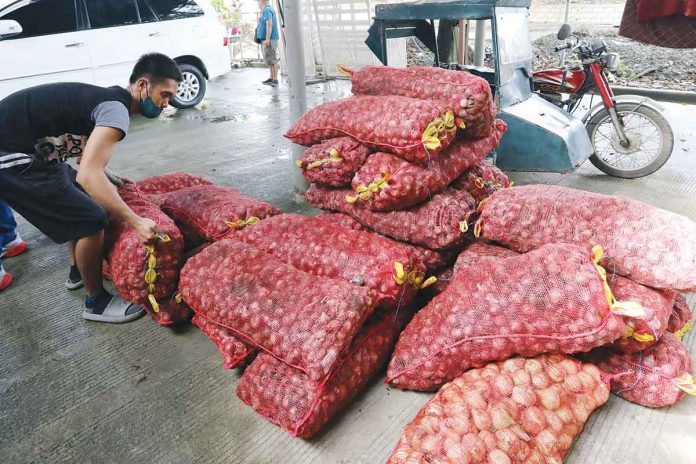 DA eyes importing 22K MT of onions