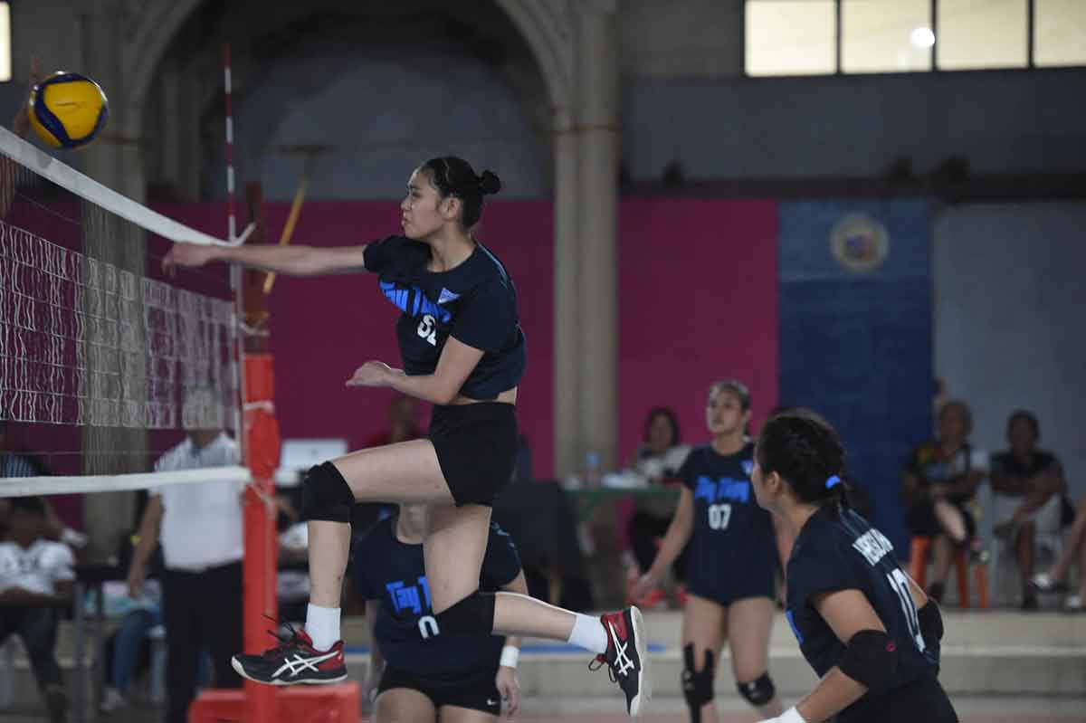Bacolod Tay Tung sweeps Dinagyang girls volley titles