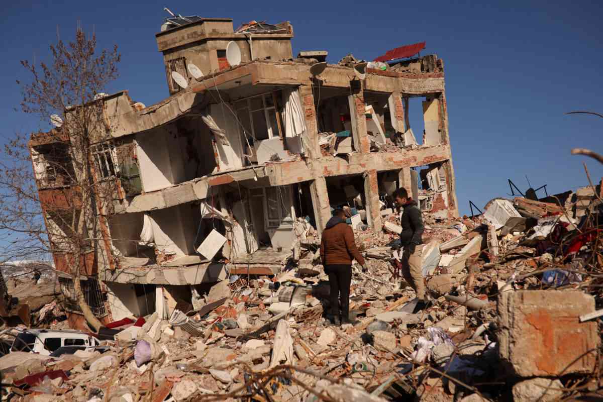 Turkey conflict hampers quake rescue efforts