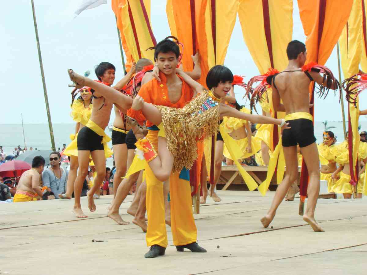 HOIST THE SAILS: 2023 Paraw Regatta Festival
