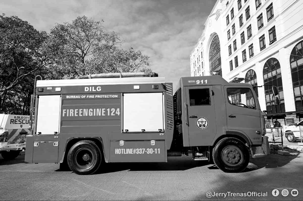 BFP-Iloilo City receives chemical fire truck