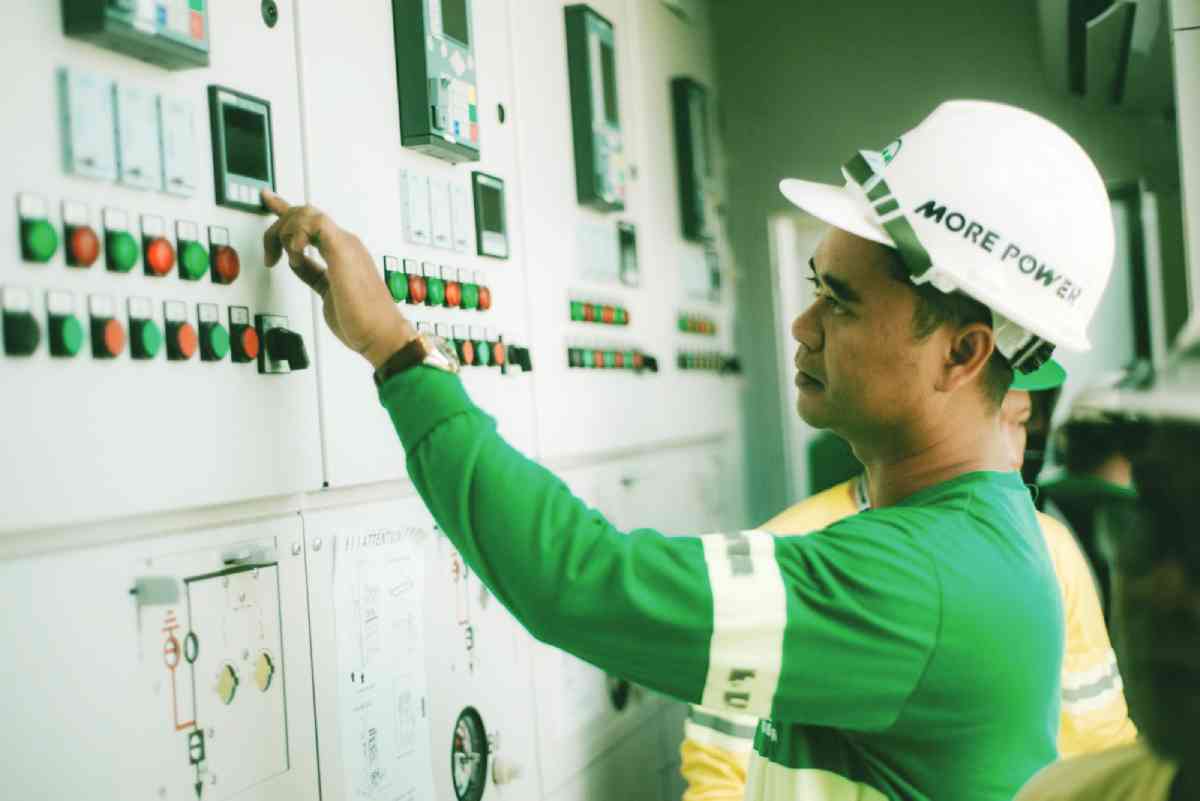 Cutting-edge tech improves power distribution in Iloilo City