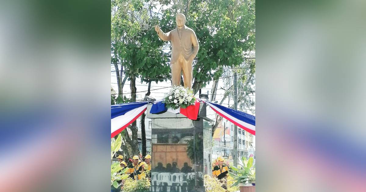 Redeveloped park named after Ilonggo senator Rodolfo T. Ganzon opens