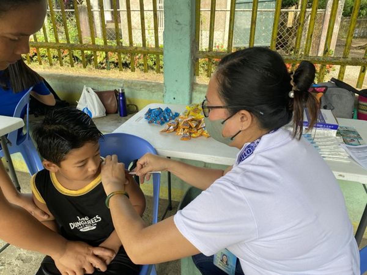 Over 121K Iloilo children inoculated vs measles-rubella