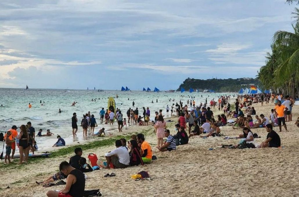 DOT sees full recovery of domestic tourism this year