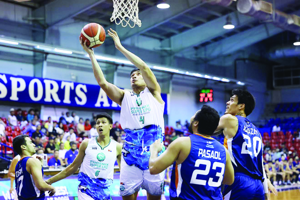 Negrense Soyud carries Phoenix past Meralco in PBA