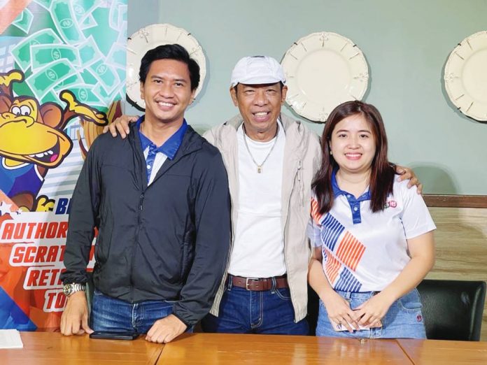 ScratchIt launches online game show, rewards Facebook page followers