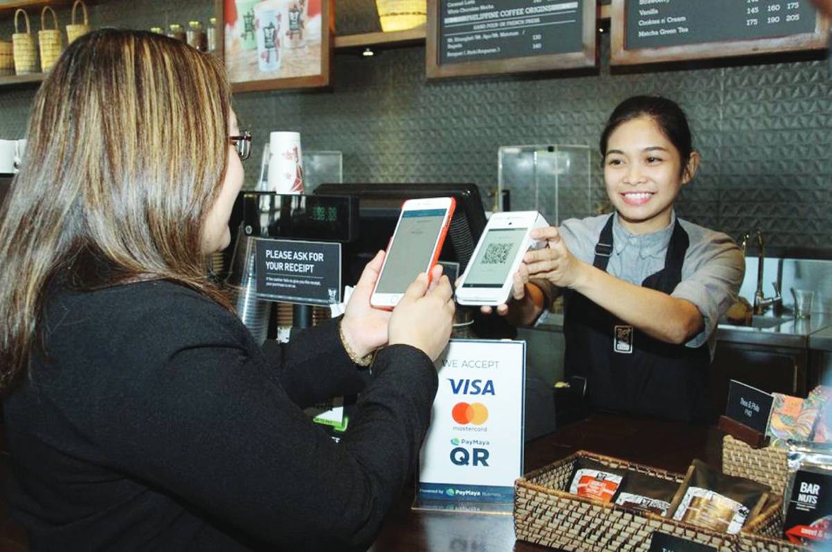 More Filipinos now prefer e-wallets over cash