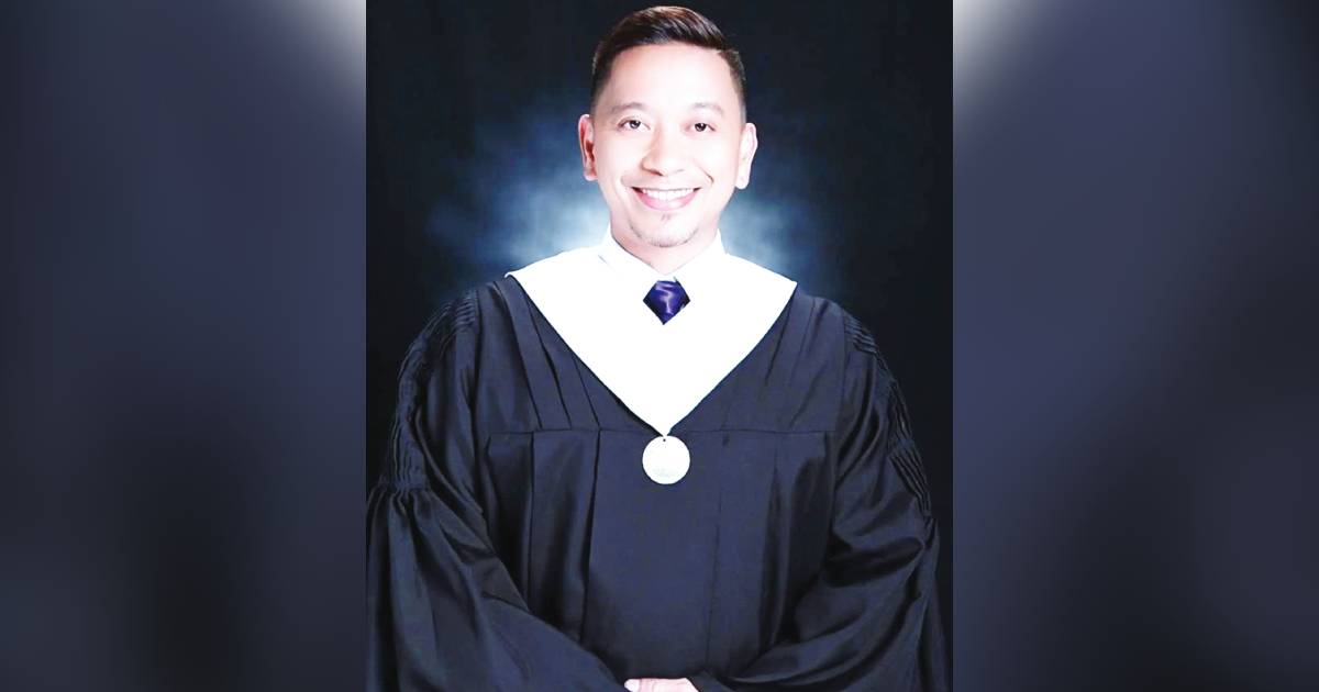 Jhong Hilario graduates magna cum laude