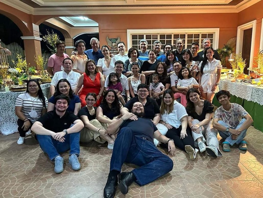 Atayde, Mendoza families get together for 'pamamanhikan'