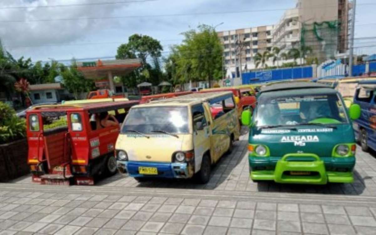 Bacolod transport group with jeepney consolidation issues seek city gov ...