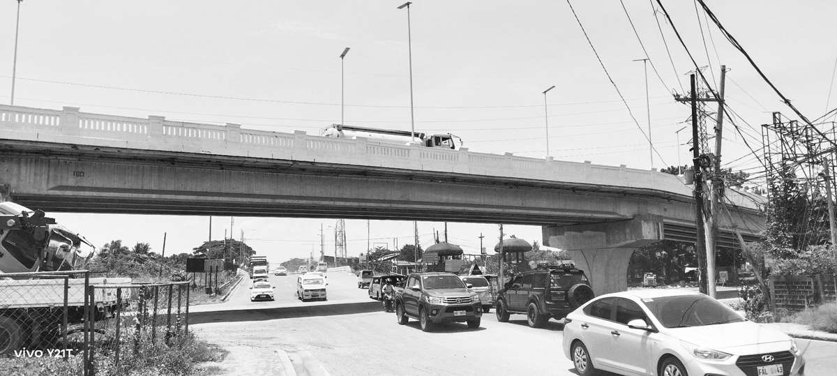 Vehicles with over 27 tons load off-limits to flyovers