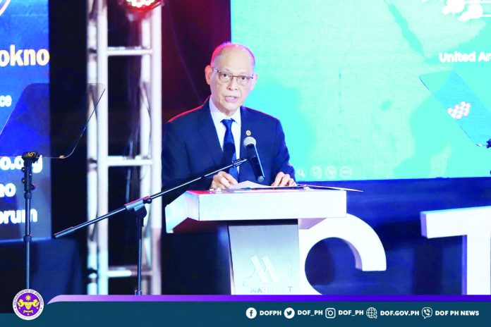 PH eyes 'A' rating from debt watchers before Marcos term ends