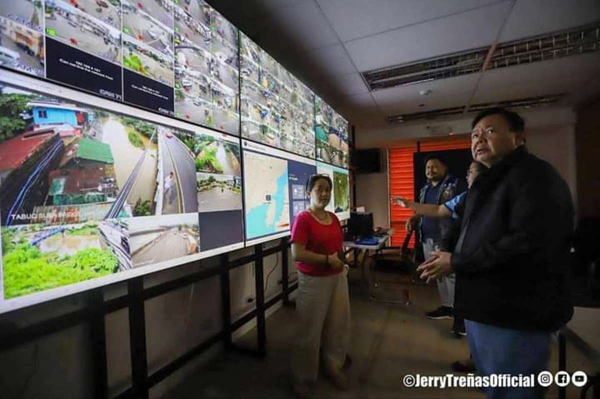 Iloilo City experiences first severe flooding after ‘Frank’