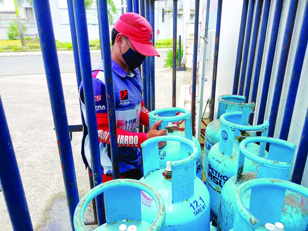 LPG price up by P73.15 per 11-kg cylinder