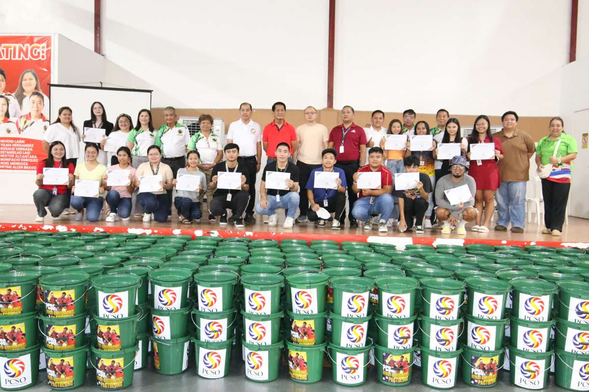 Mga Residente ng Brgy. Sabang sa Lipa City, Kinalinga ng PCSO