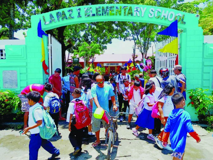 Back to school for 72K public school learners in Iloilo City