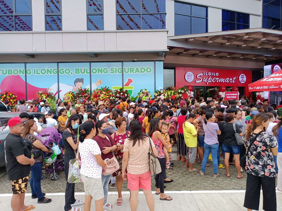 Serving more suki at the newest ILOILO SUPERMART – JIBAO-AN!