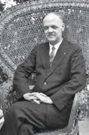 UP Law Class of 1998 hosts Malcolm Cup