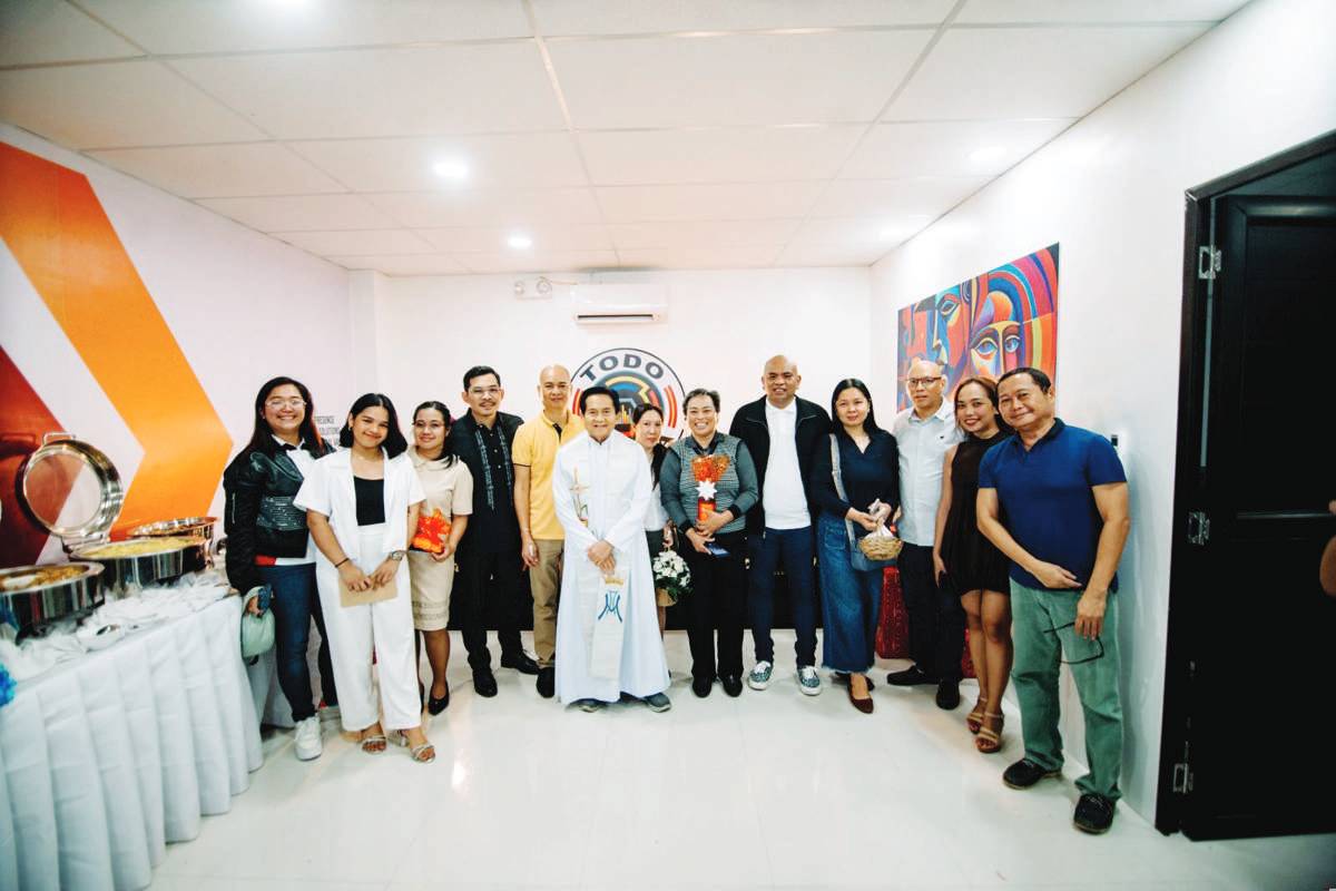 Todo Media launches Bacolod office, Negros Power hosts Thanksgiving