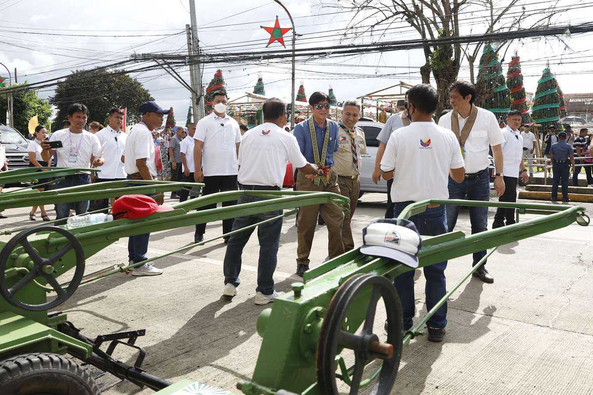 ‘Best Christmas gift’ President Marcos to ARBs: ‘Make use of your lands’