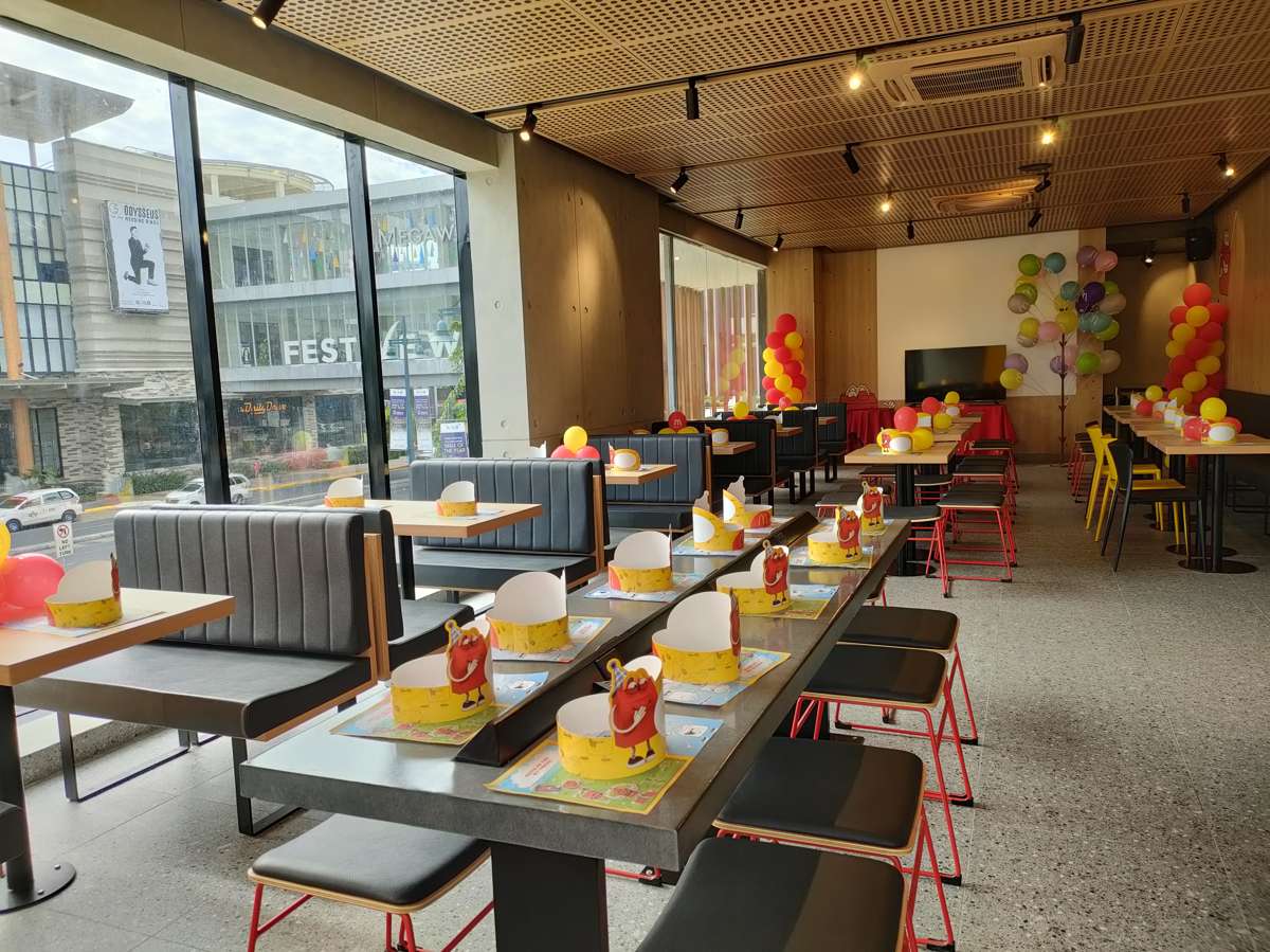 Better dining days with Iloilo’s ‘most modern’ McDonald’s at Iloilo ...