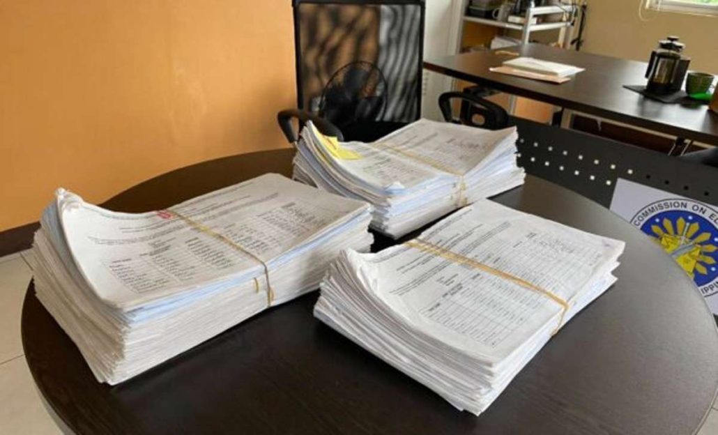 Cha-cha ‘signatures’ start to arrive at Comelec offices