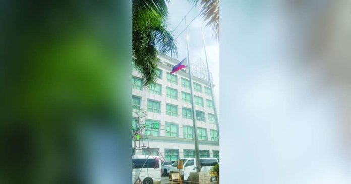 Philippine flag flown at half-mast at provincial government facilities
