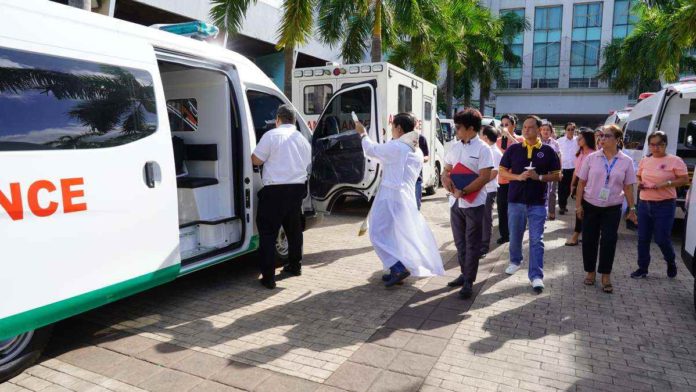 6 district hospitals get new ambulances