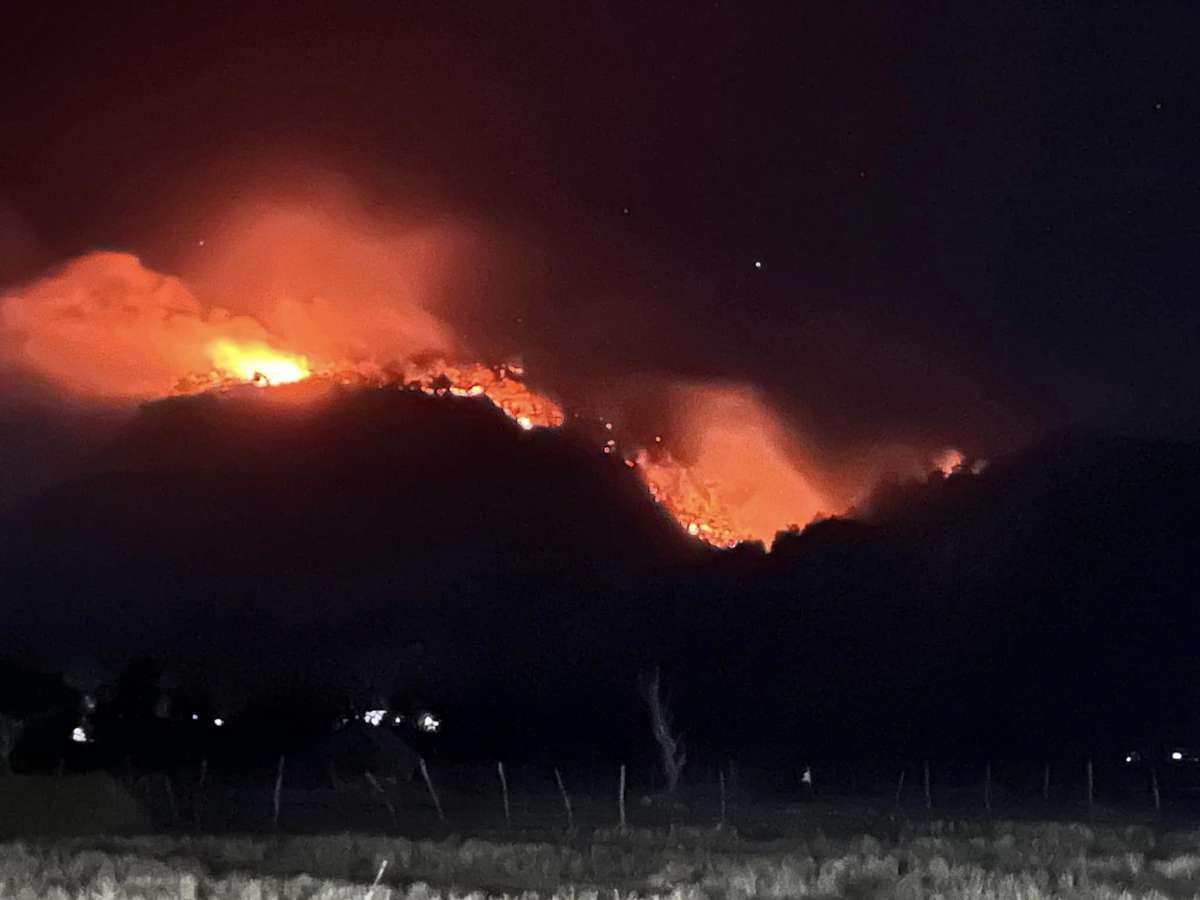 Forest fire hits Anini-y mountain village