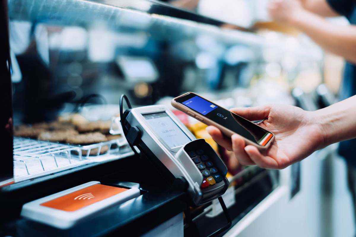 Use of mobile wallets now at par with cash in PH – study