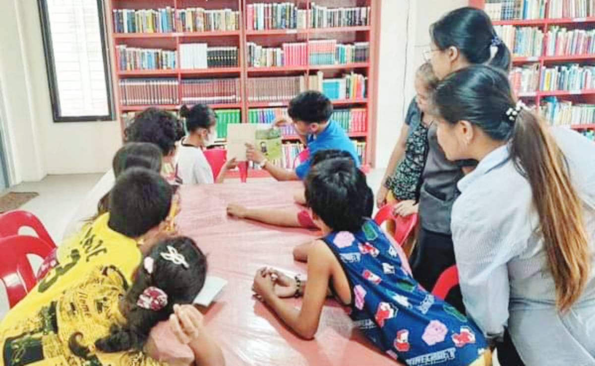 RAISING READERS: Iloilo City Gov’t brings libraries, reading hubs closer to Ilonggos